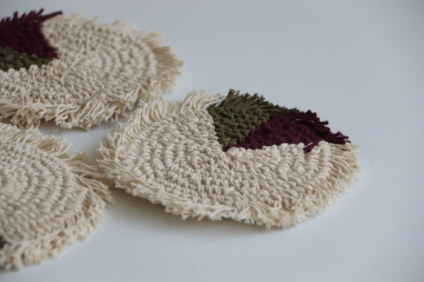 PORTAVASOS MACRAMÉ TRICOLOR - SurEste